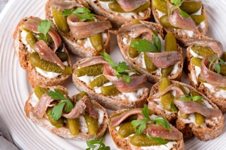 9 recetas con anchoas fáciles y llenas de sabor umami